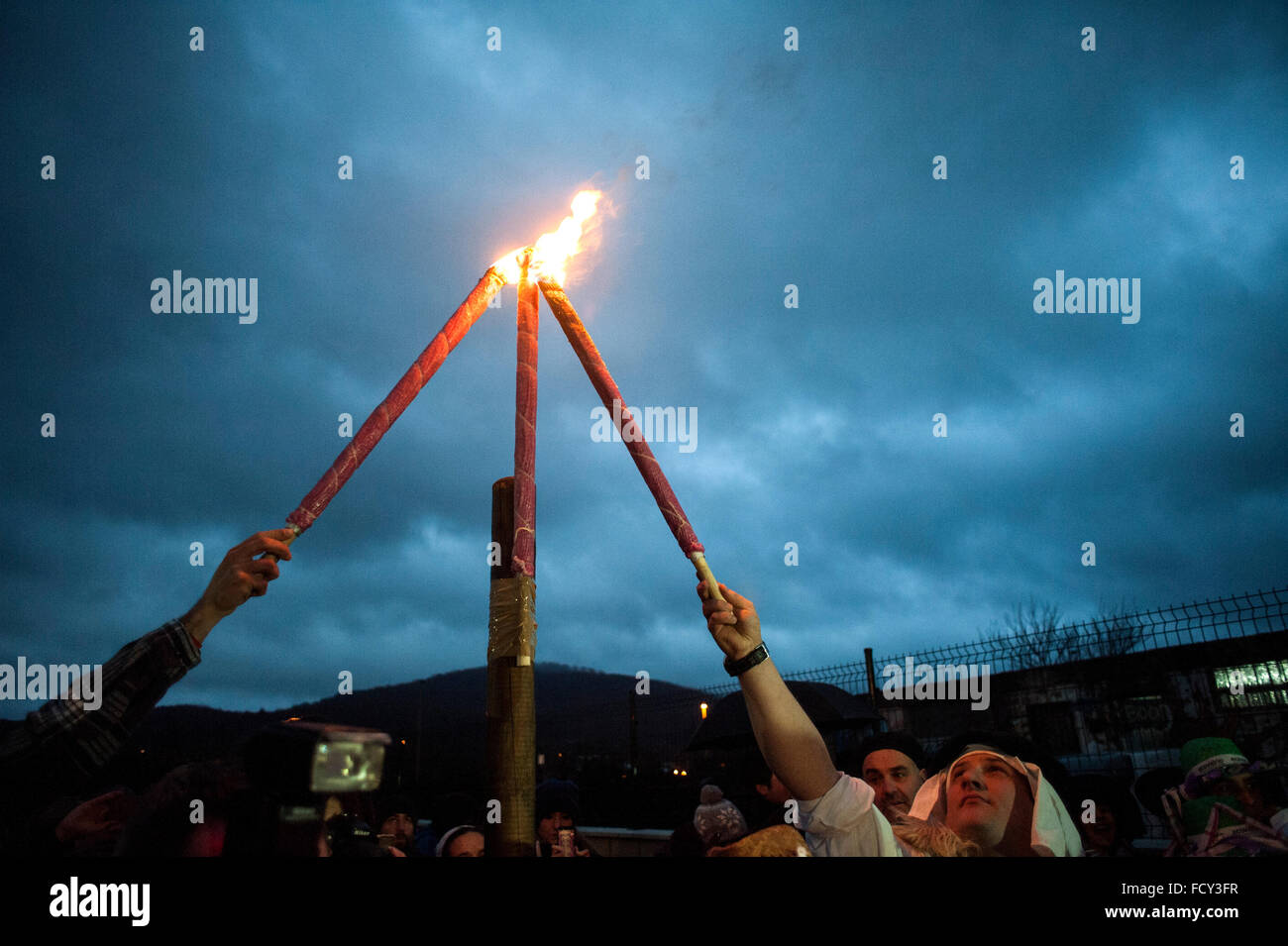 Torch parade hi-res stock photography and images - Alamy