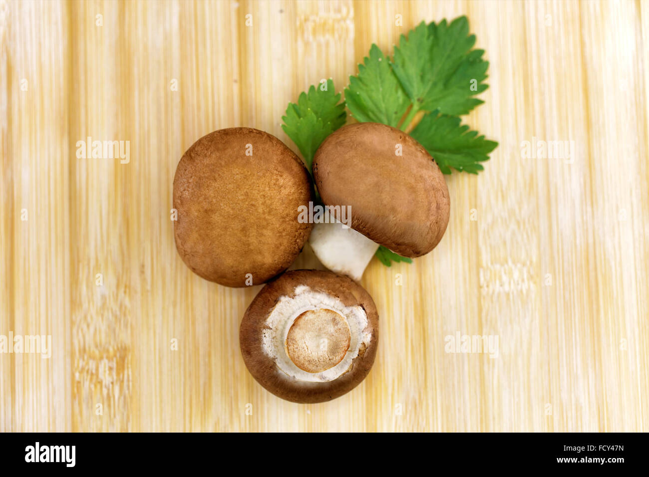 Brown button mushrooms hi-res stock photography and images - Alamy