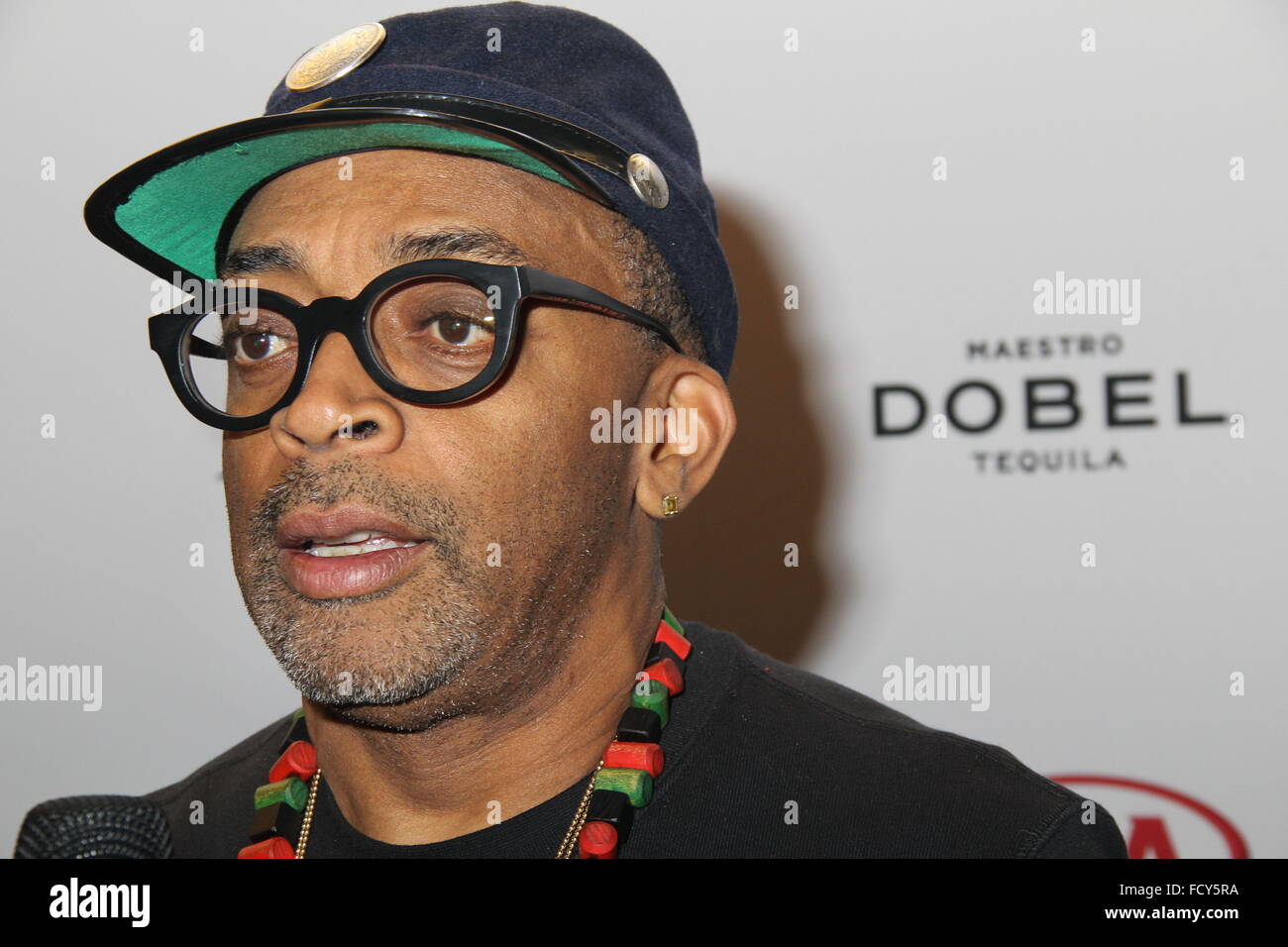 Michael jackson’s off the wall hi-res stock photography and images - Alamy