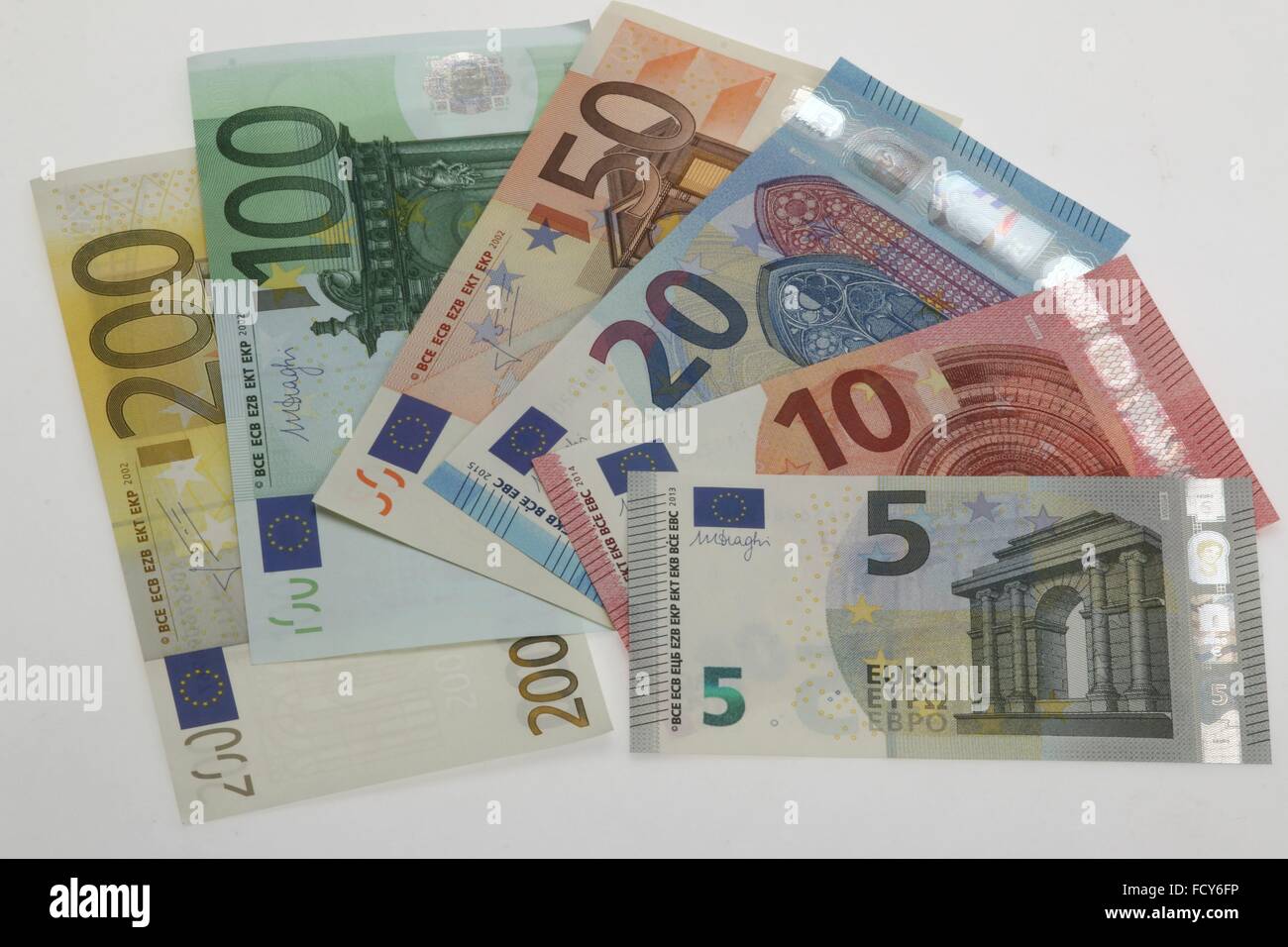 New 5 euro banknote new security hi-res stock photography and images ...