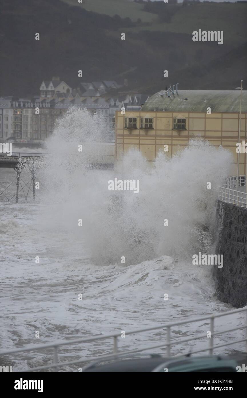 Aberystwyth, West Wales, UK. 26th January, 2016. UK weather. Big waves ...