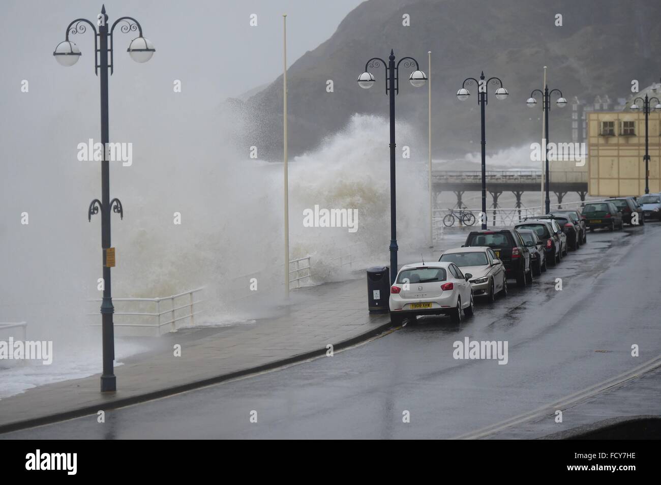 Aberystwyth, West Wales, UK. 26th January, 2016. UK weather. Big waves ...