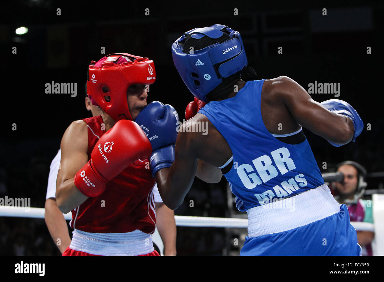 Nicola Adams (GBR) vs Elif Coskun (TUR). Women's Fly (48 - 51kg) Semi ...