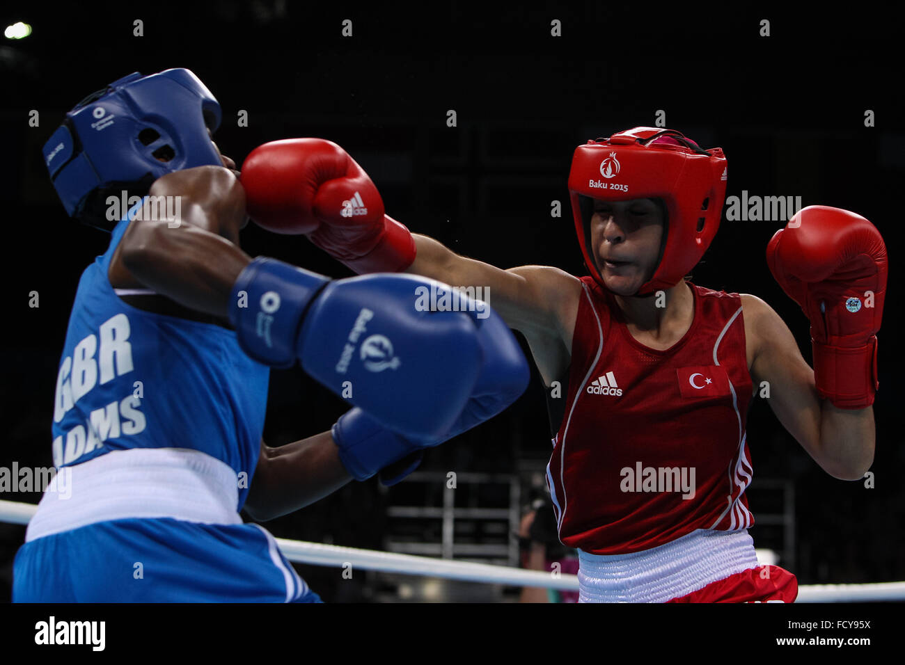 Nicola Adams (GBR) vs Elif Coskun (TUR). Women's Fly (48 - 51kg) Semi ...