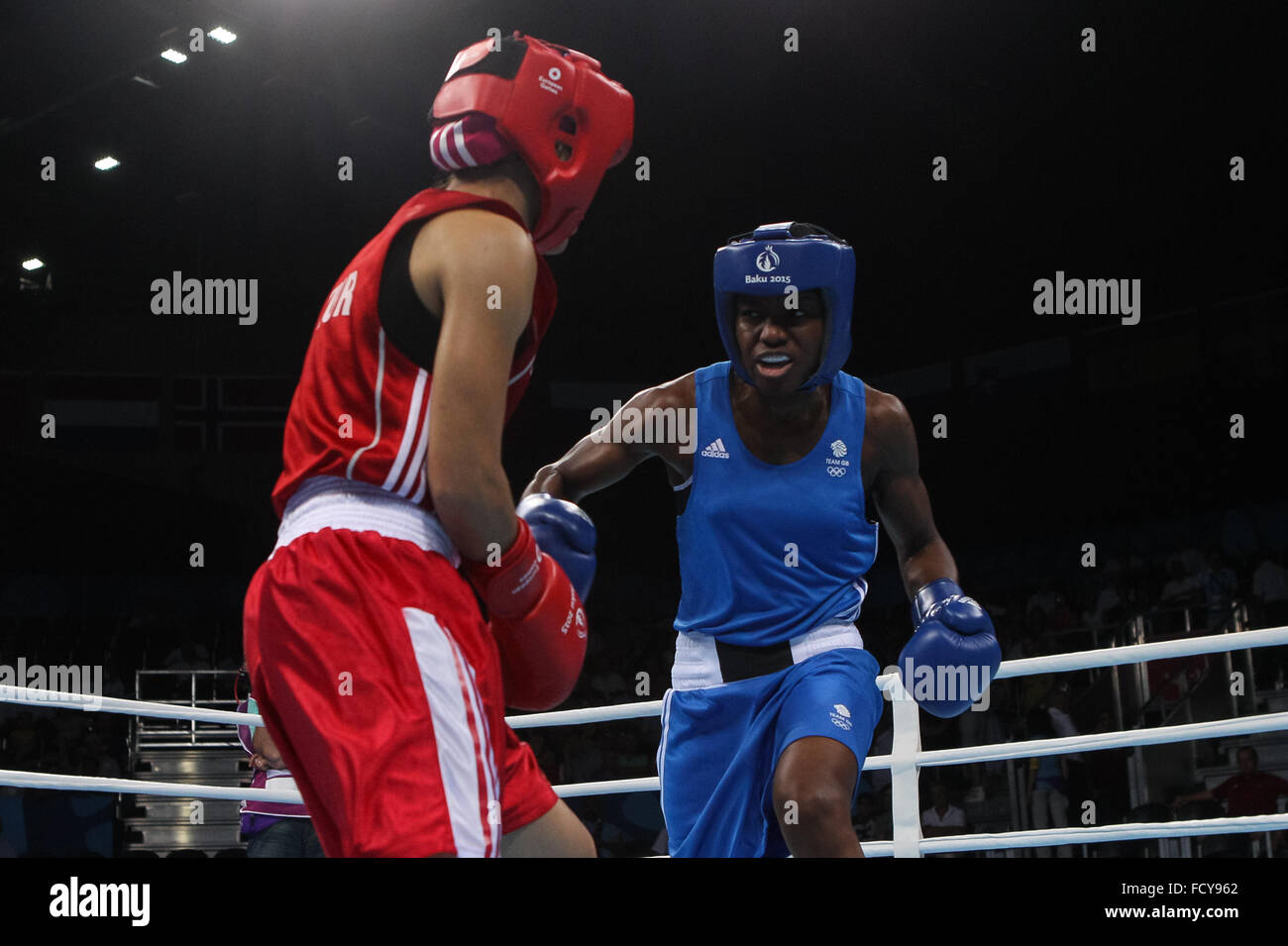 Nicola Adams (GBR) vs Elif Coskun (TUR). Women's Fly (48 - 51kg) Semi ...