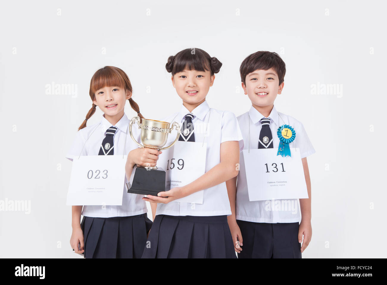 School students wearing uniform hi-res stock photography and images - Alamy