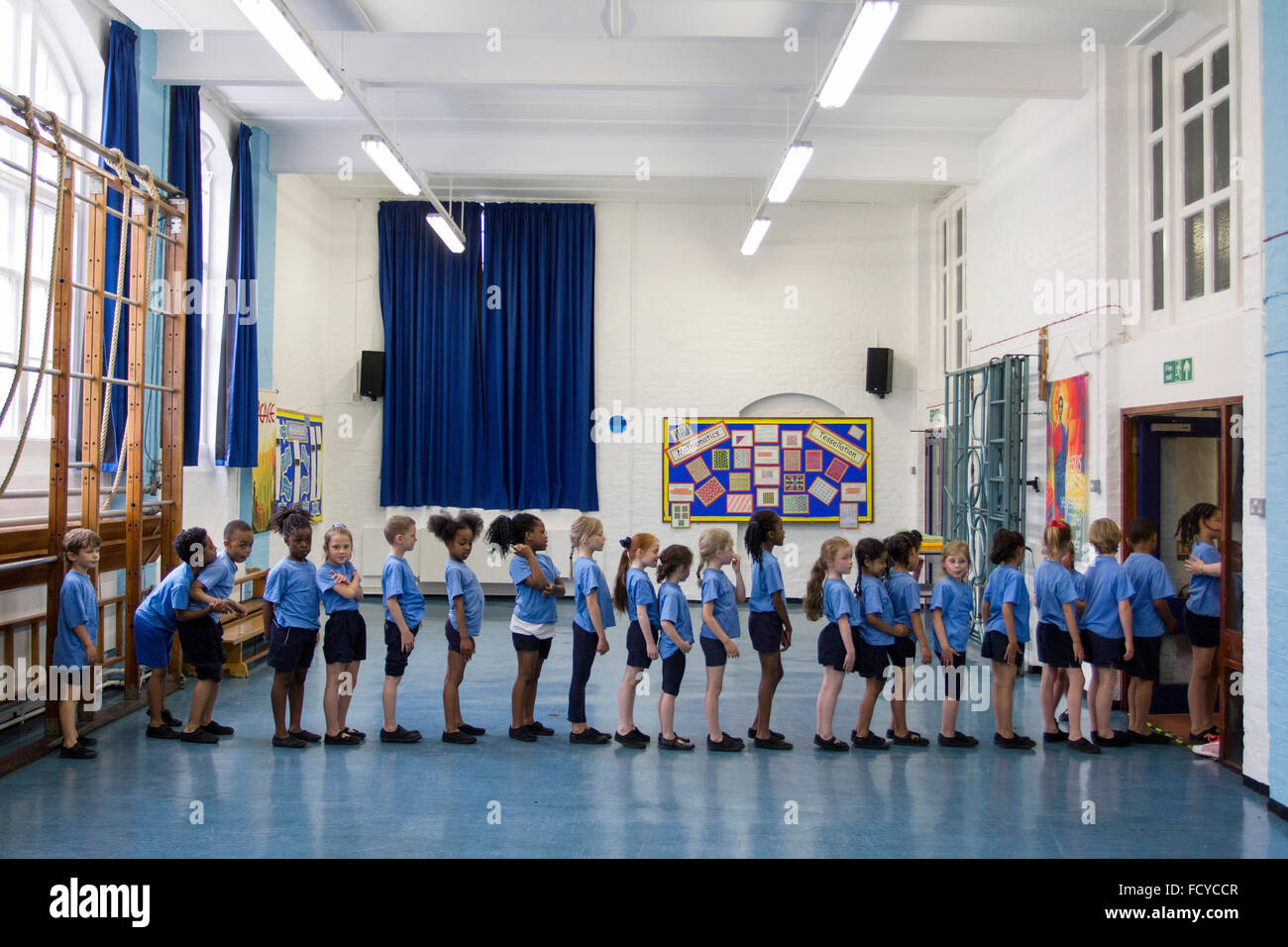 School children line up after PE class Stock Photo: 94030183 - Alamy School children line up after PE class Stock Photo: 94030183 - Alamy
