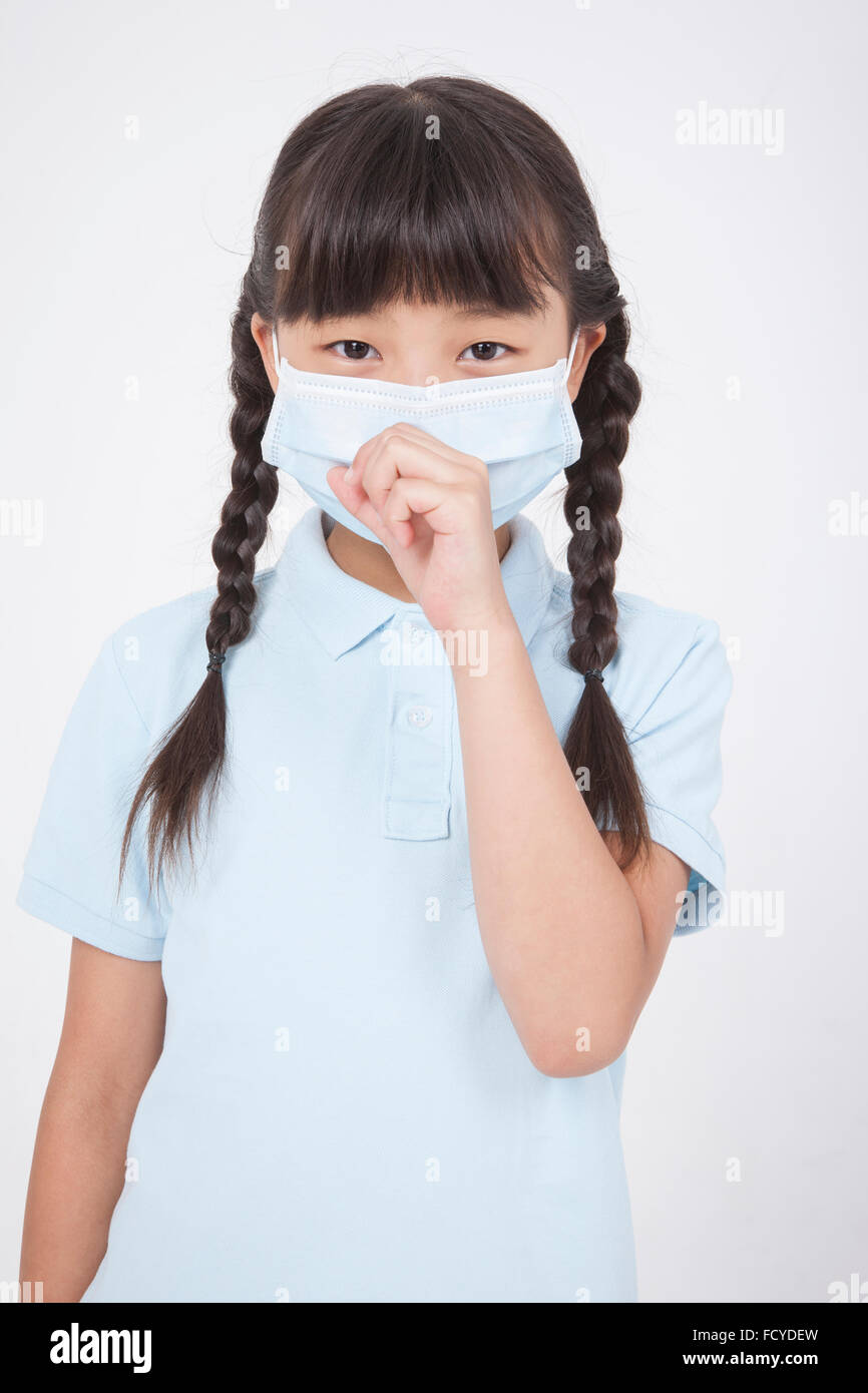 Coughing child hi-res stock photography and images - Alamy