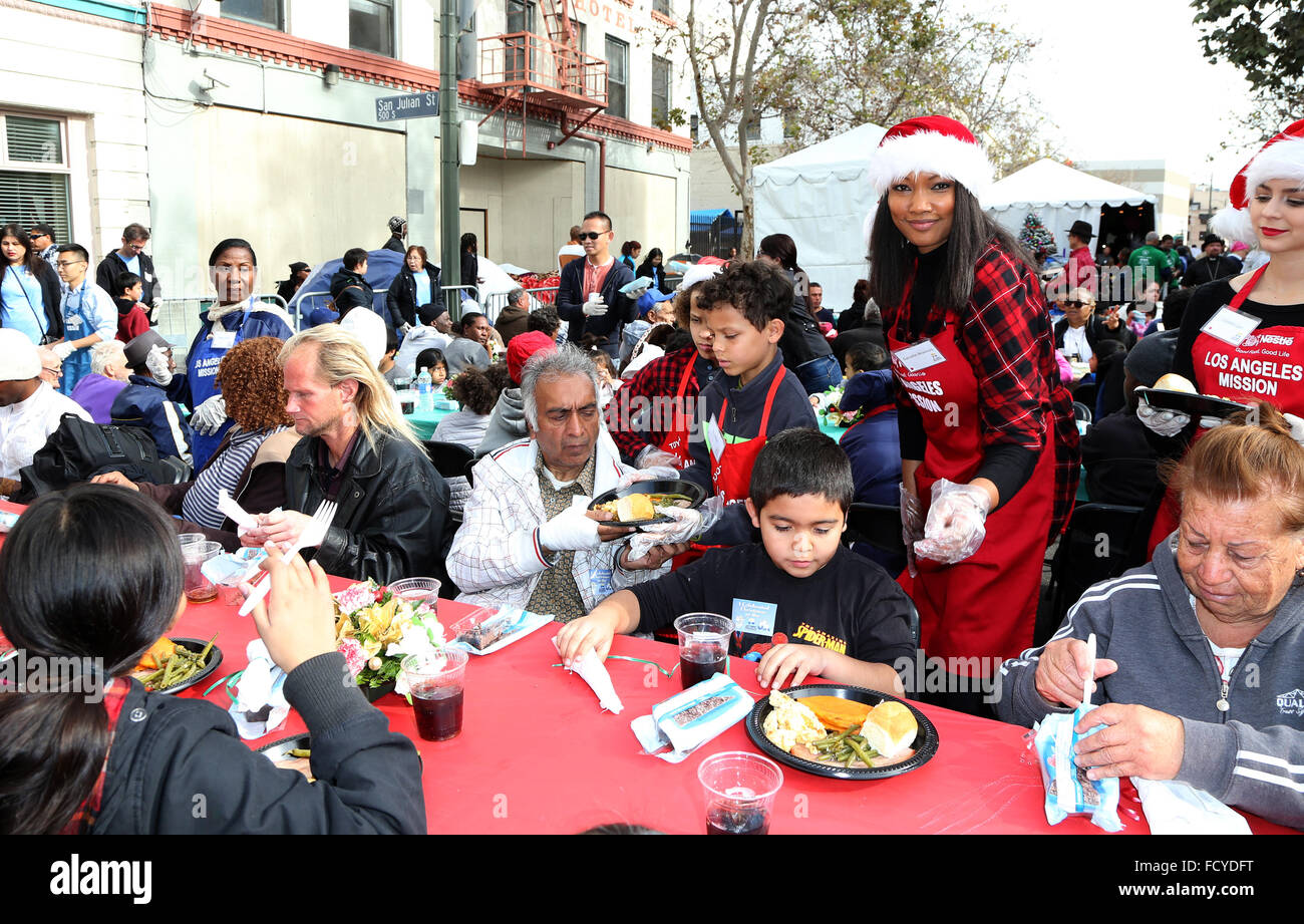 Los Angles Mission Christmas Meal to the Homeless Featuring: Jaid ...
