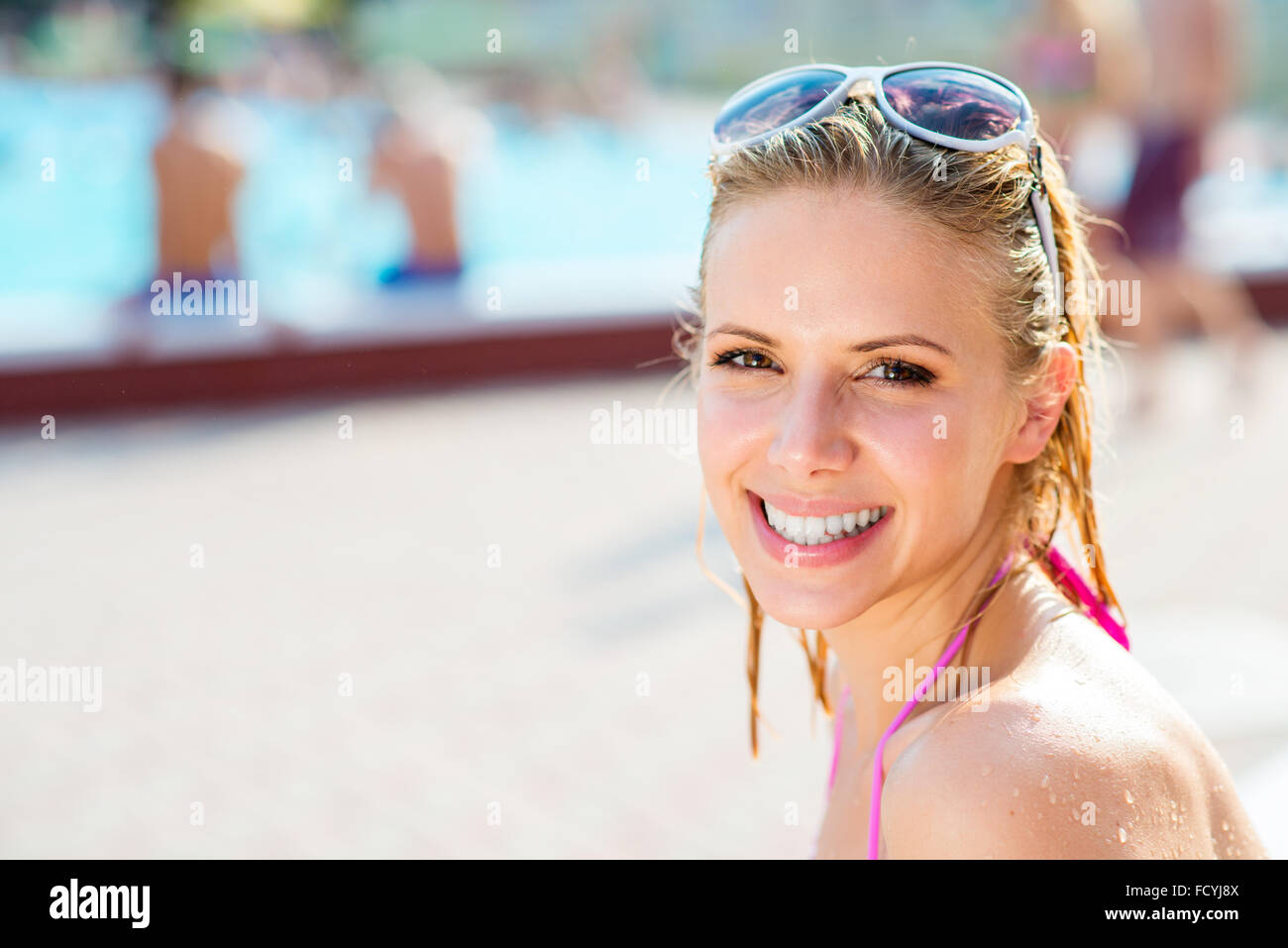 Woman in swimming pool hi-res stock photography and images - Alamy