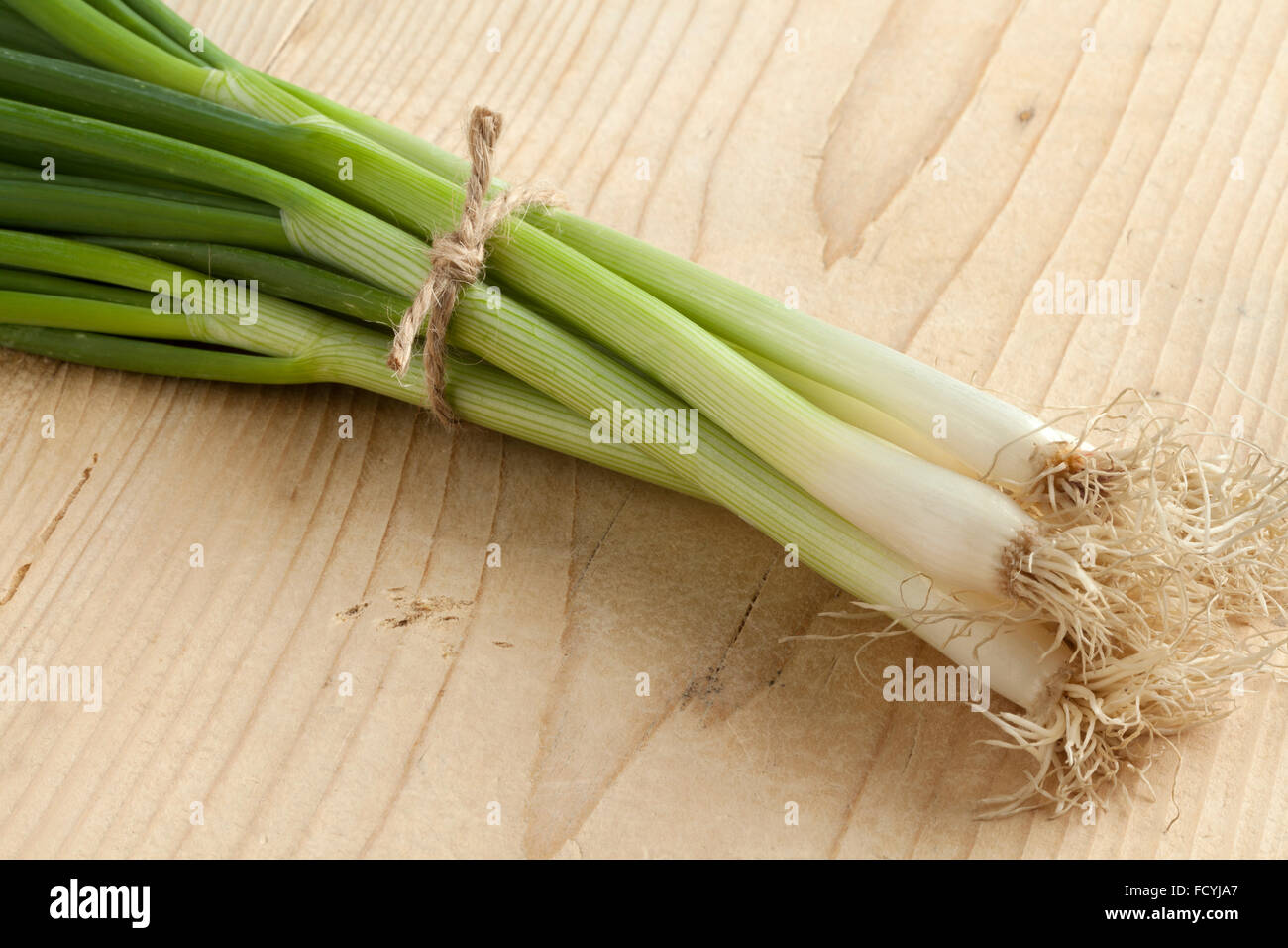 Green onion organic spring onions hi-res stock photography and images ...