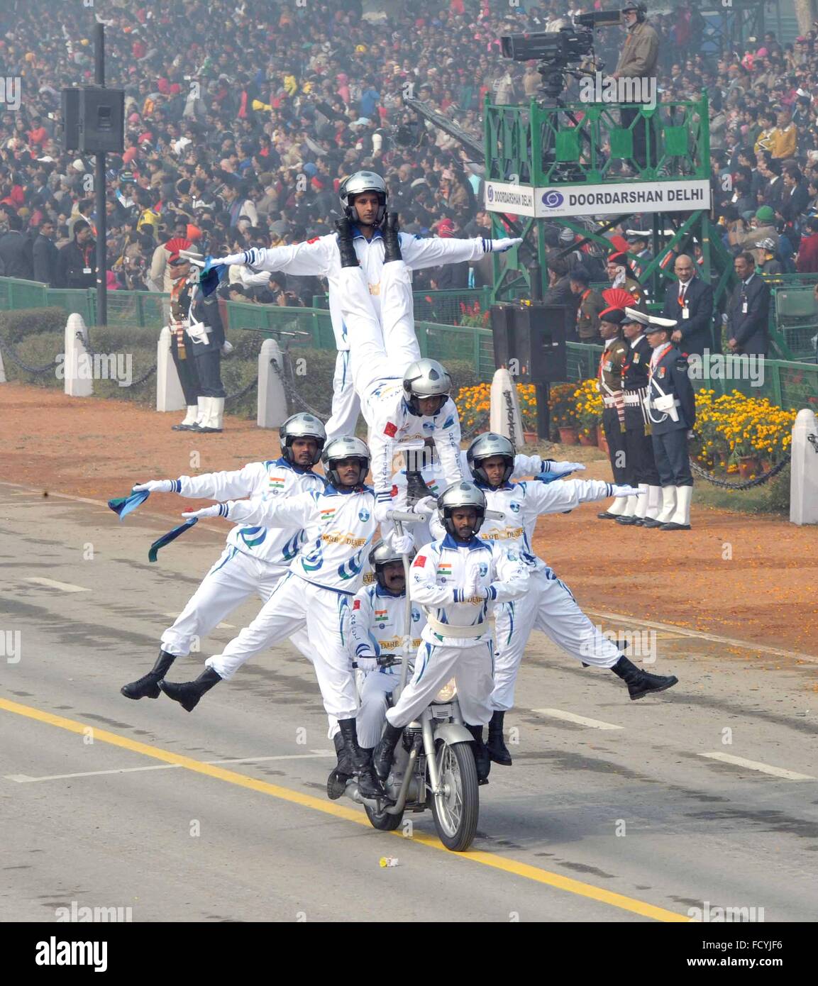 New Delhi, India. 26th January, 2016. The Indian Border Security Force ...
