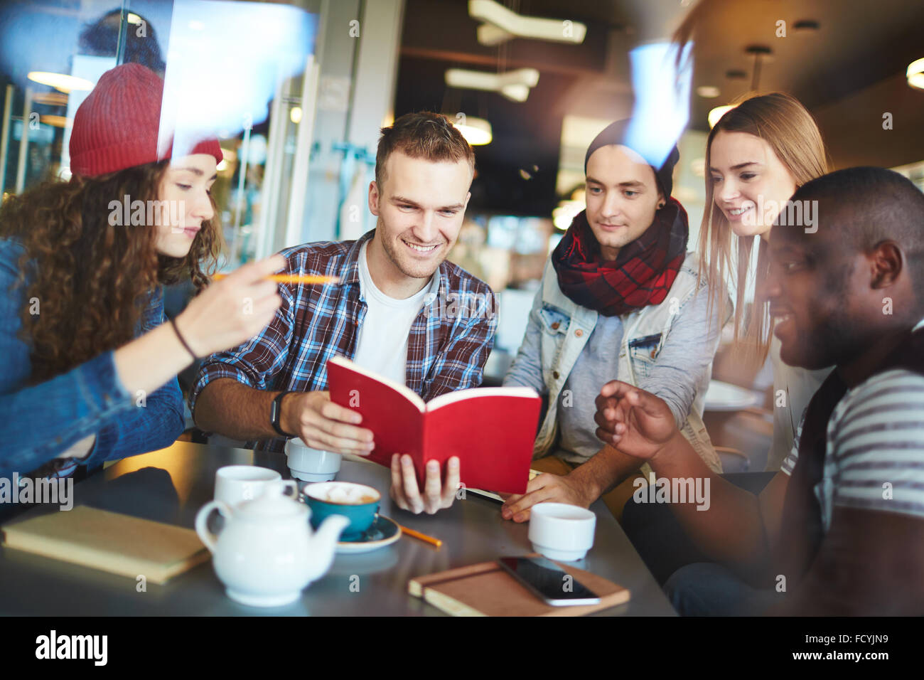 Teenage note hi-res stock photography and images - Alamy