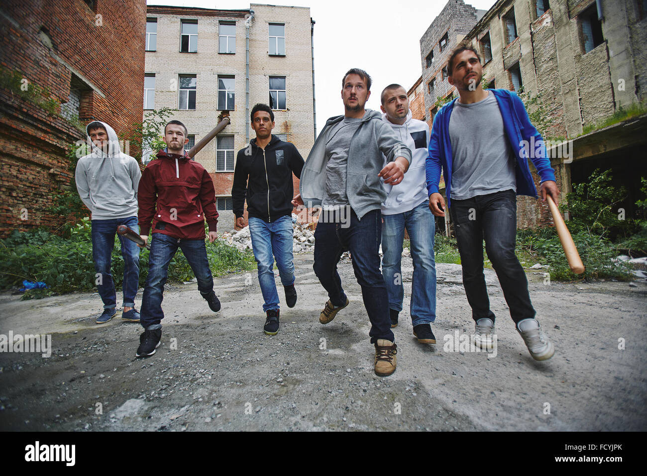 Group people walking hi-res stock photography and images - Alamy