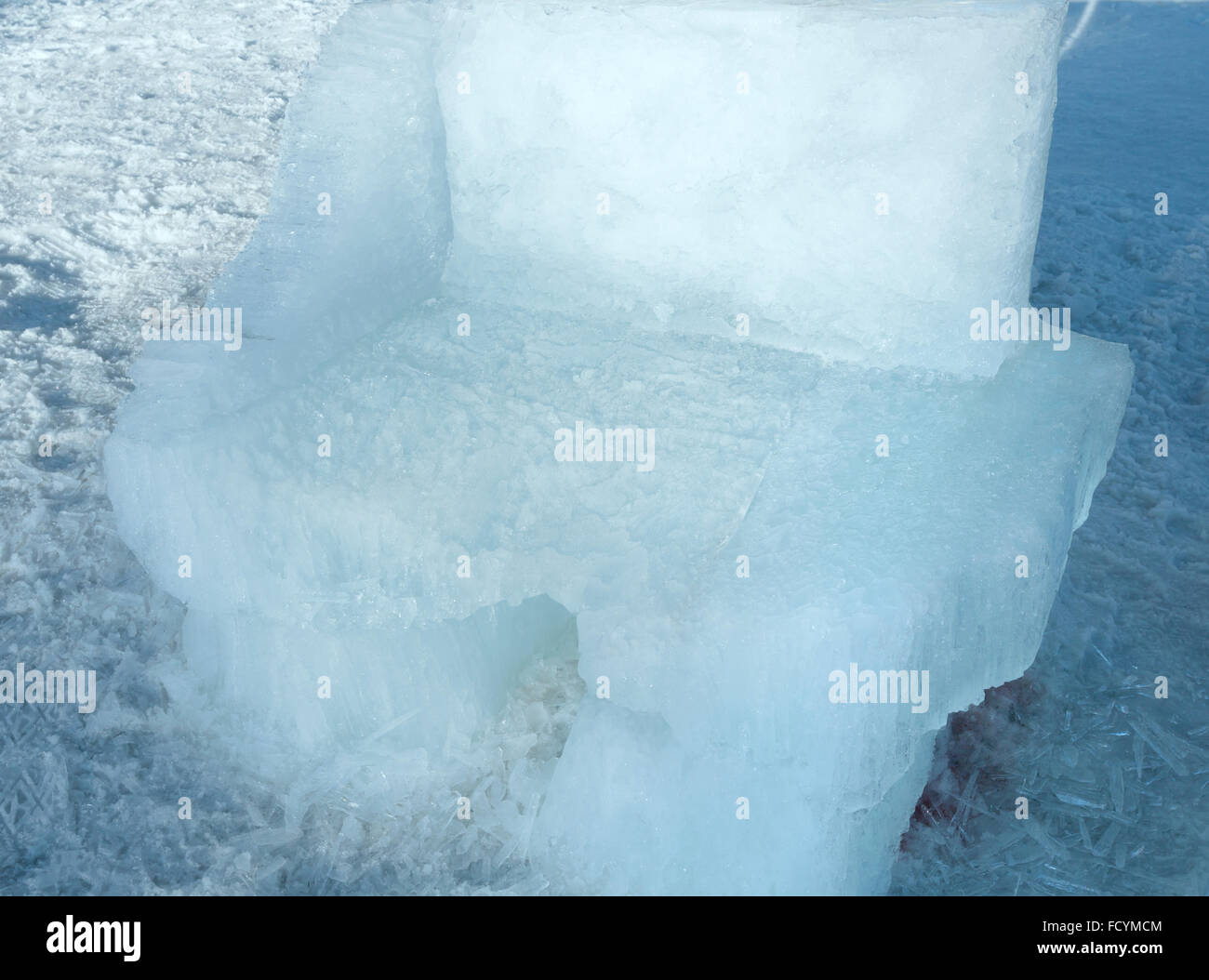 Melted chair made from individual oblong pieces of ice Stock Photo - Alamy