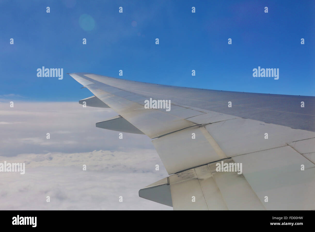 Aeroplane wing in flight Stock Photo - Alamy
