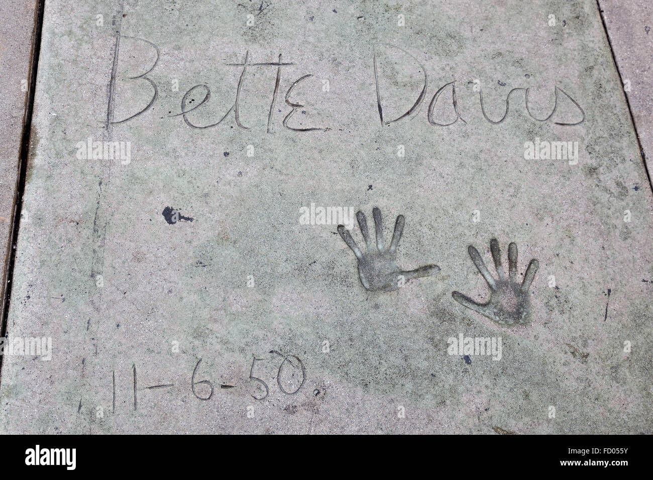 Bette Davis signature and handprints Hollywood Stock Photo - Alamy