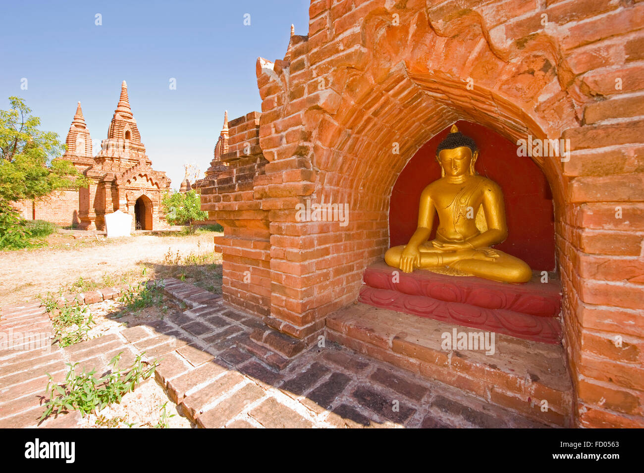 Buddhist shrine in myanmar hi-res stock photography and images - Alamy