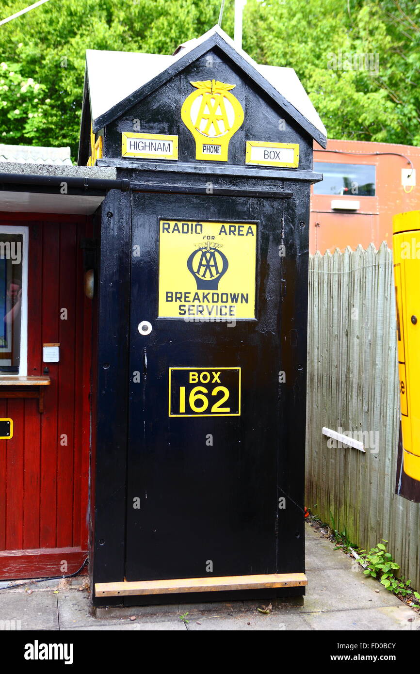 Historic Britain, British buildings, public telephone boxes and ...