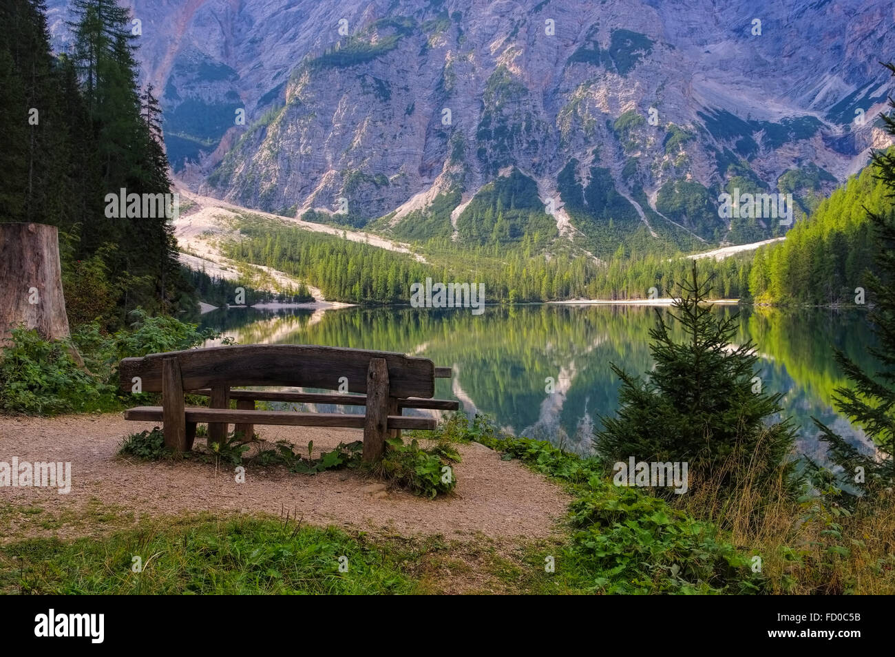 Pragser dolomiten hi-res stock photography and images - Alamy