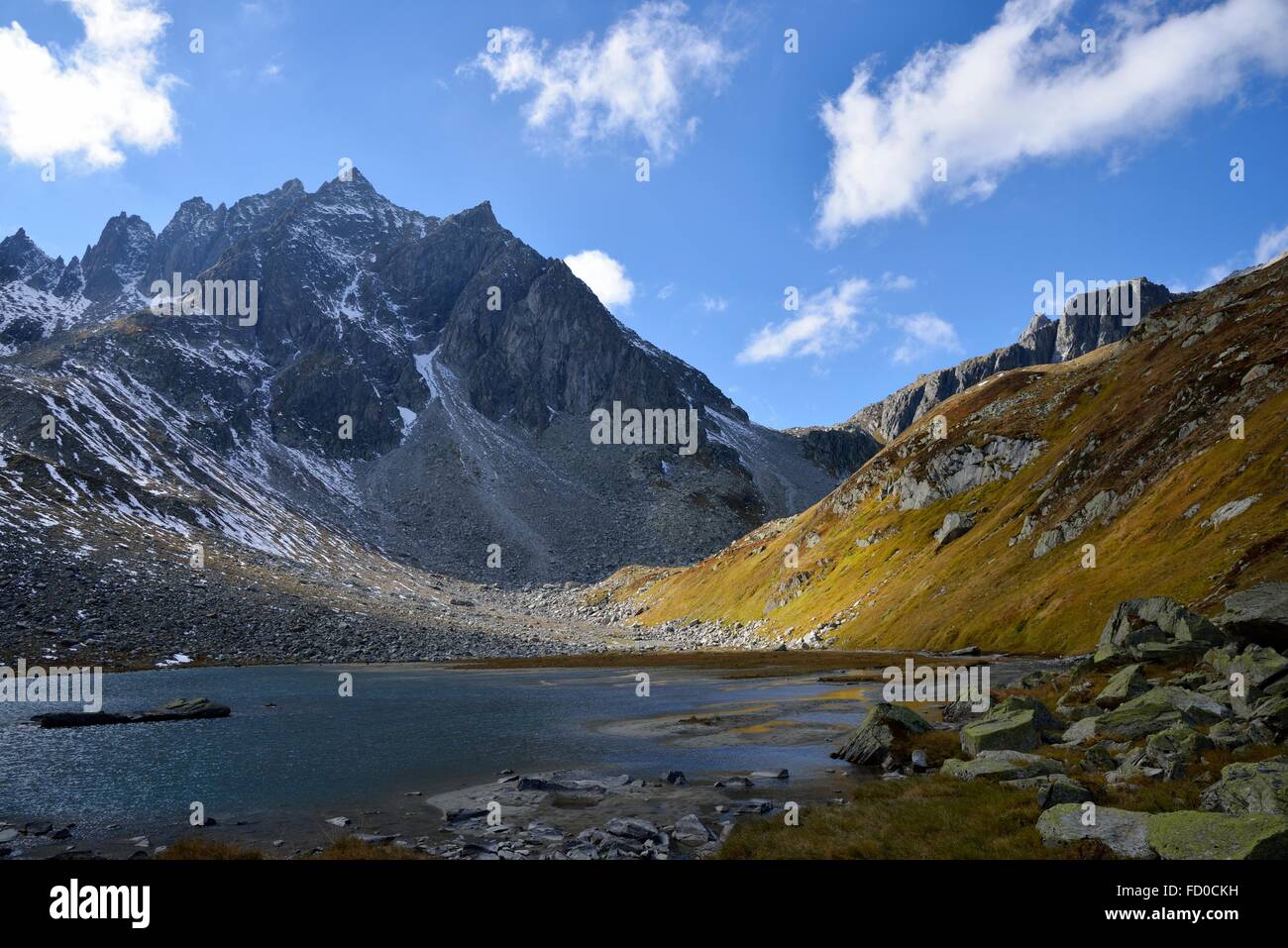 Lake uri hi-res stock photography and images - Alamy