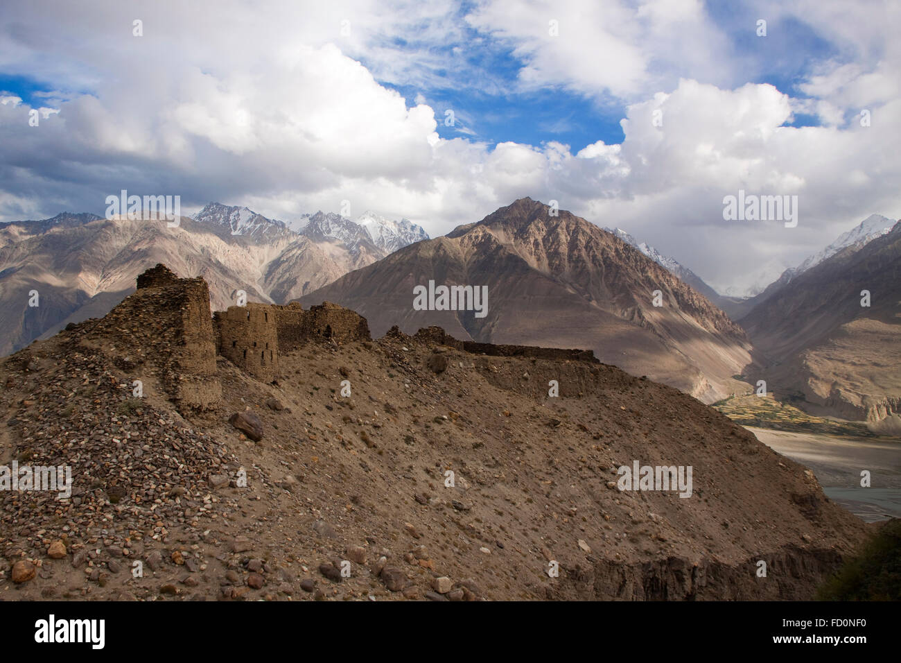 Hindu kush mountains hi-res stock photography and images - Alamy