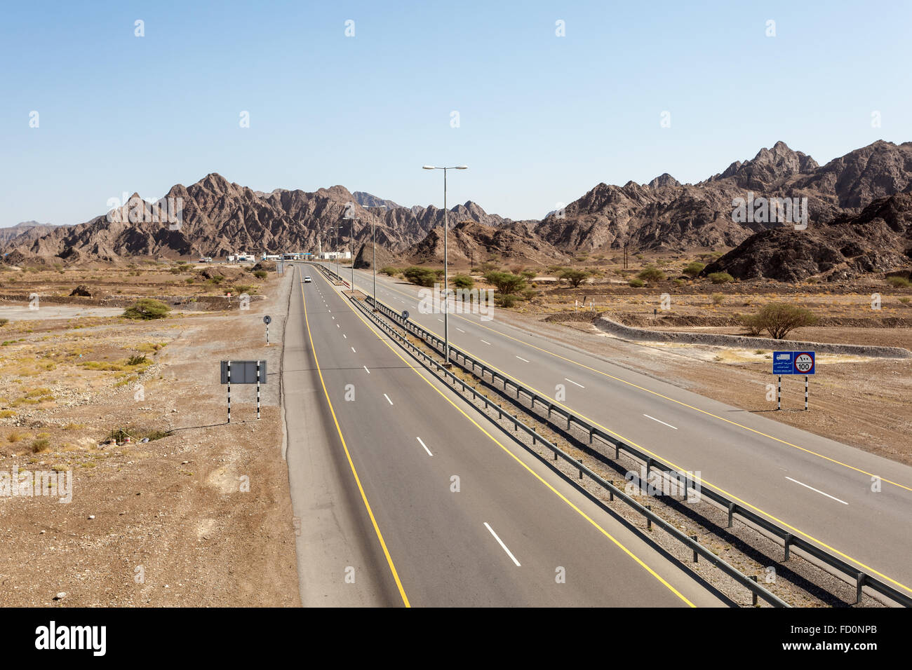Highway in Oman Stock Photo - Alamy