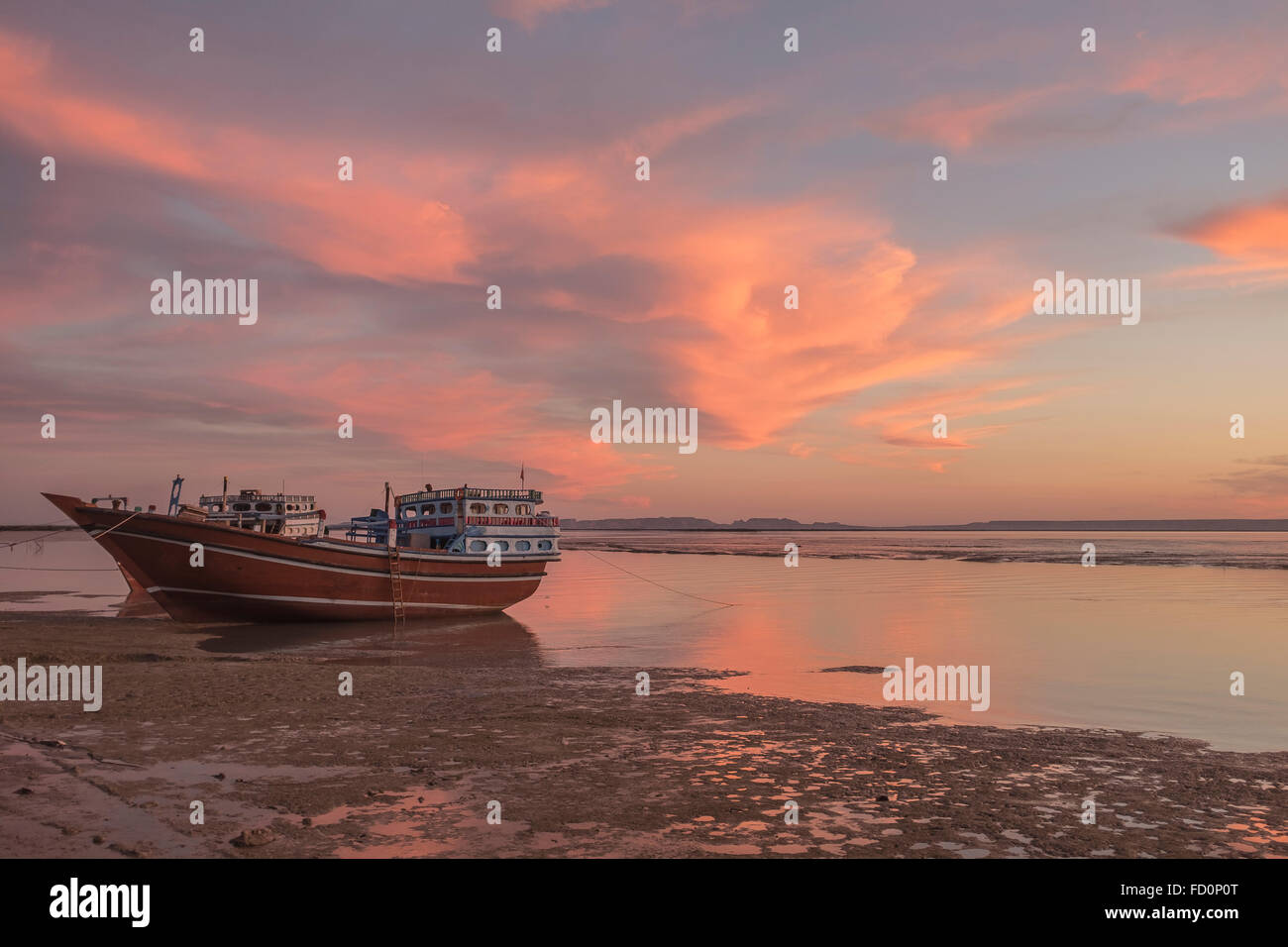 Ship in Laft, Qeshm island, Hormozgan, Iran Stock Photo - Alamy