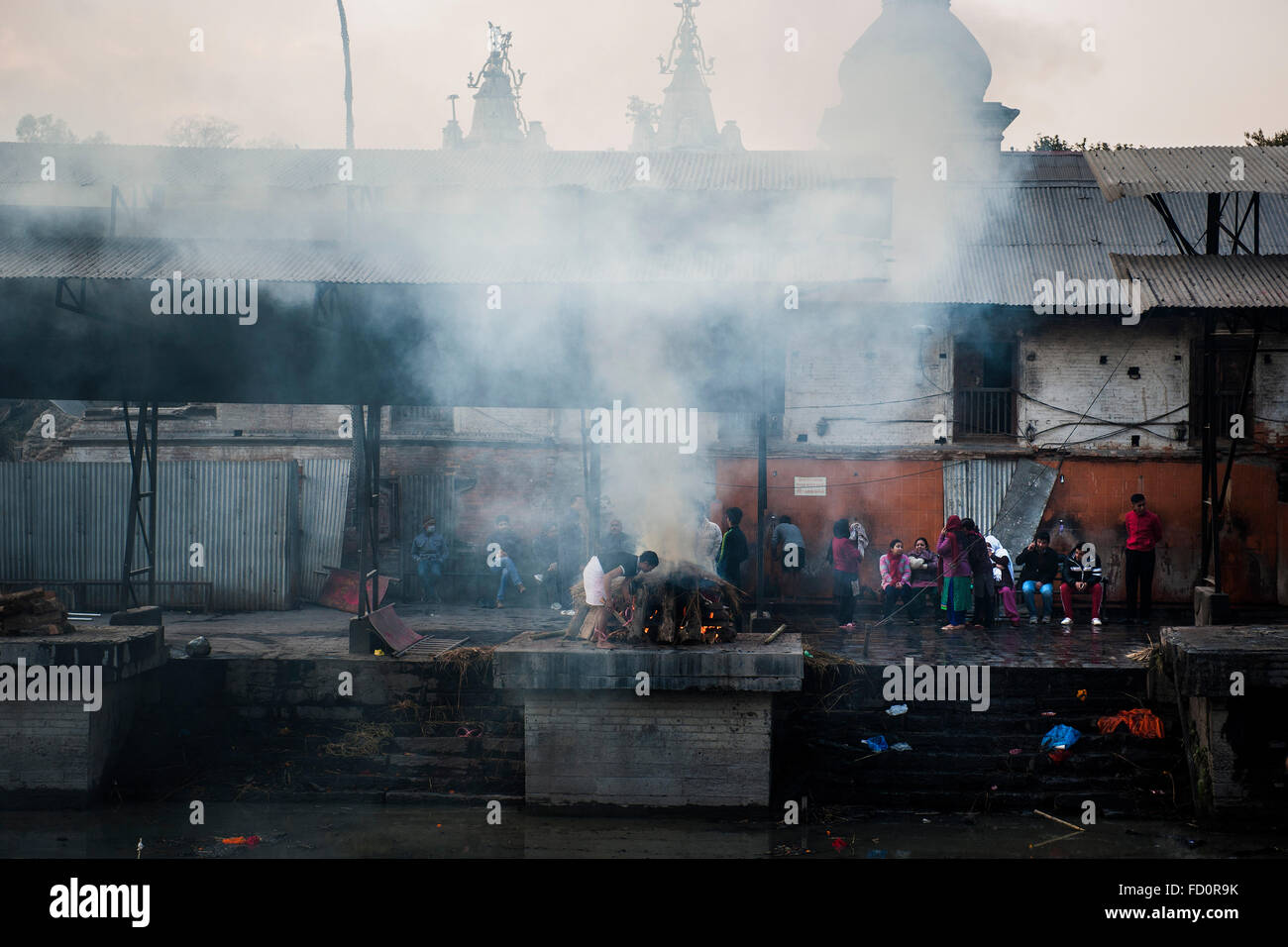 Nepal, Kathmandu, Pashupatinath, cremation funeral Stock Photo - Alamy