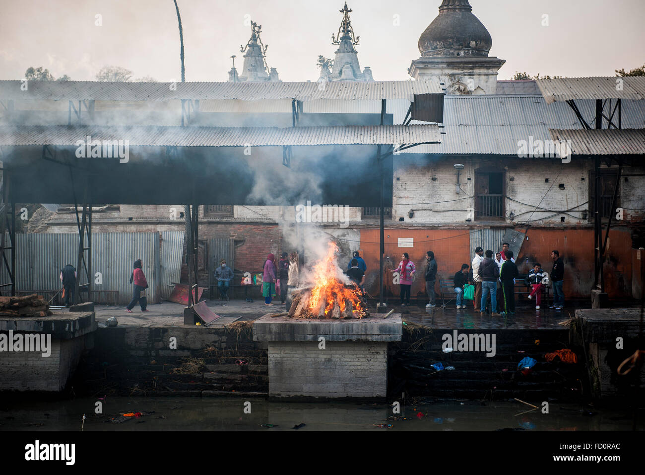 Nepal, Kathmandu, Pashupatinath, cremation funeral Stock Photo - Alamy