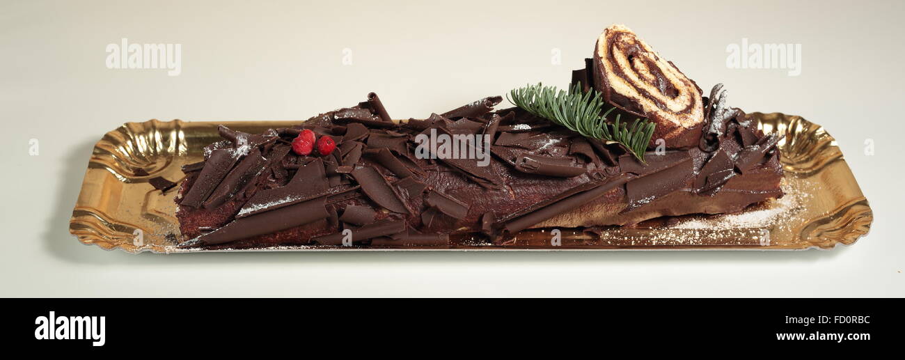 Log pastry hi-res stock photography and images - Alamy