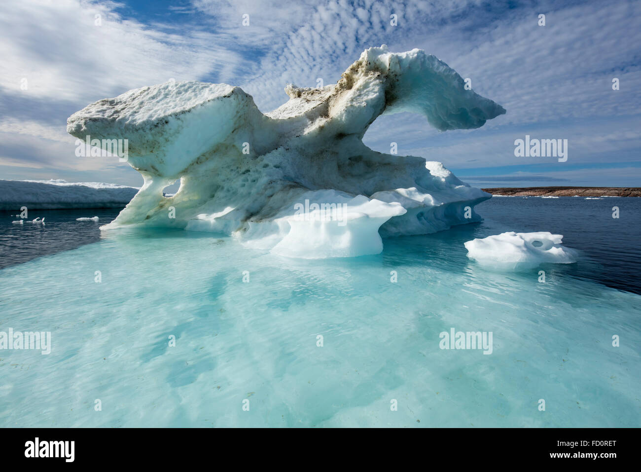 Melting icebergs hi-res stock photography and images - Alamy