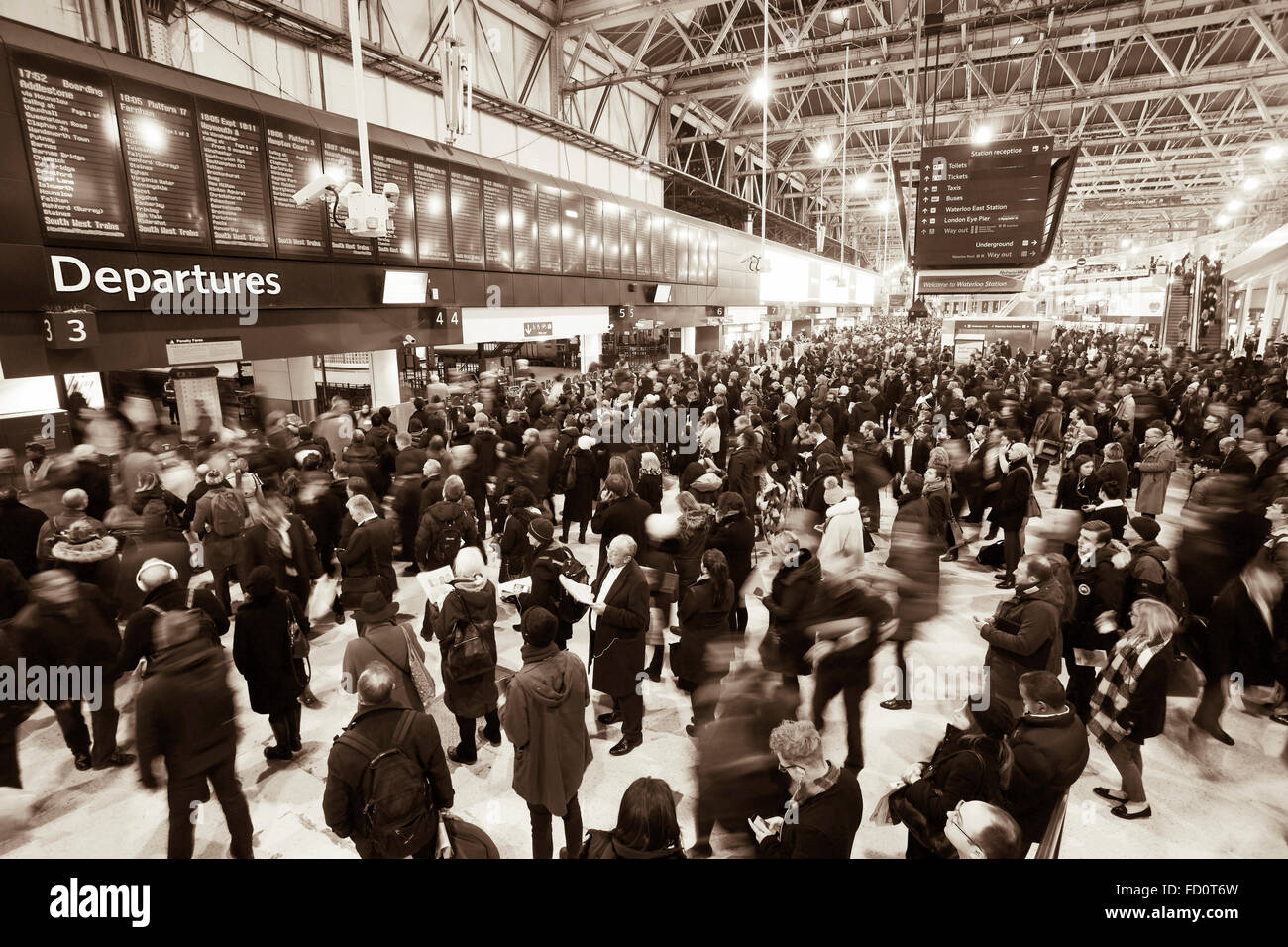 Inside waterloo station hi-res stock photography and images - Alamy
