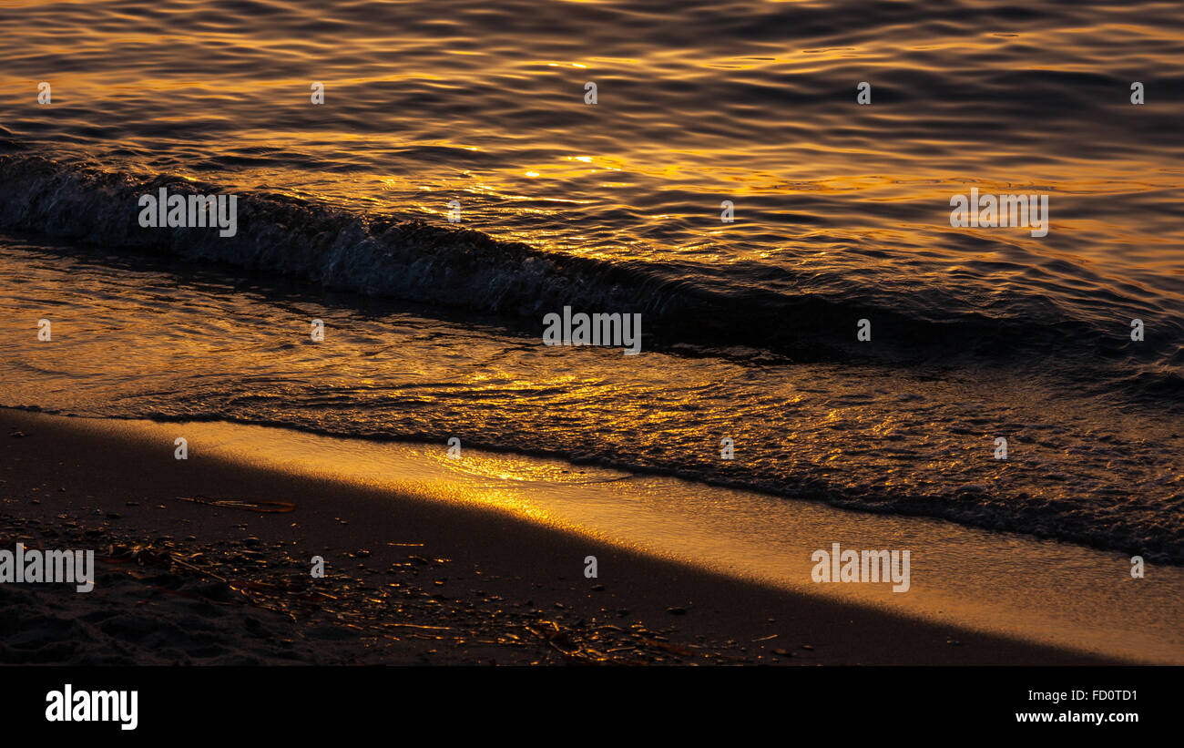 Waves ripples hi-res stock photography and images - Alamy