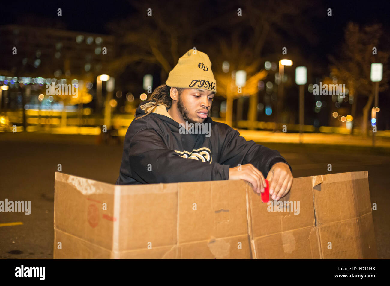 Oakland University students spent a night sleeping in cardboard boxes ...