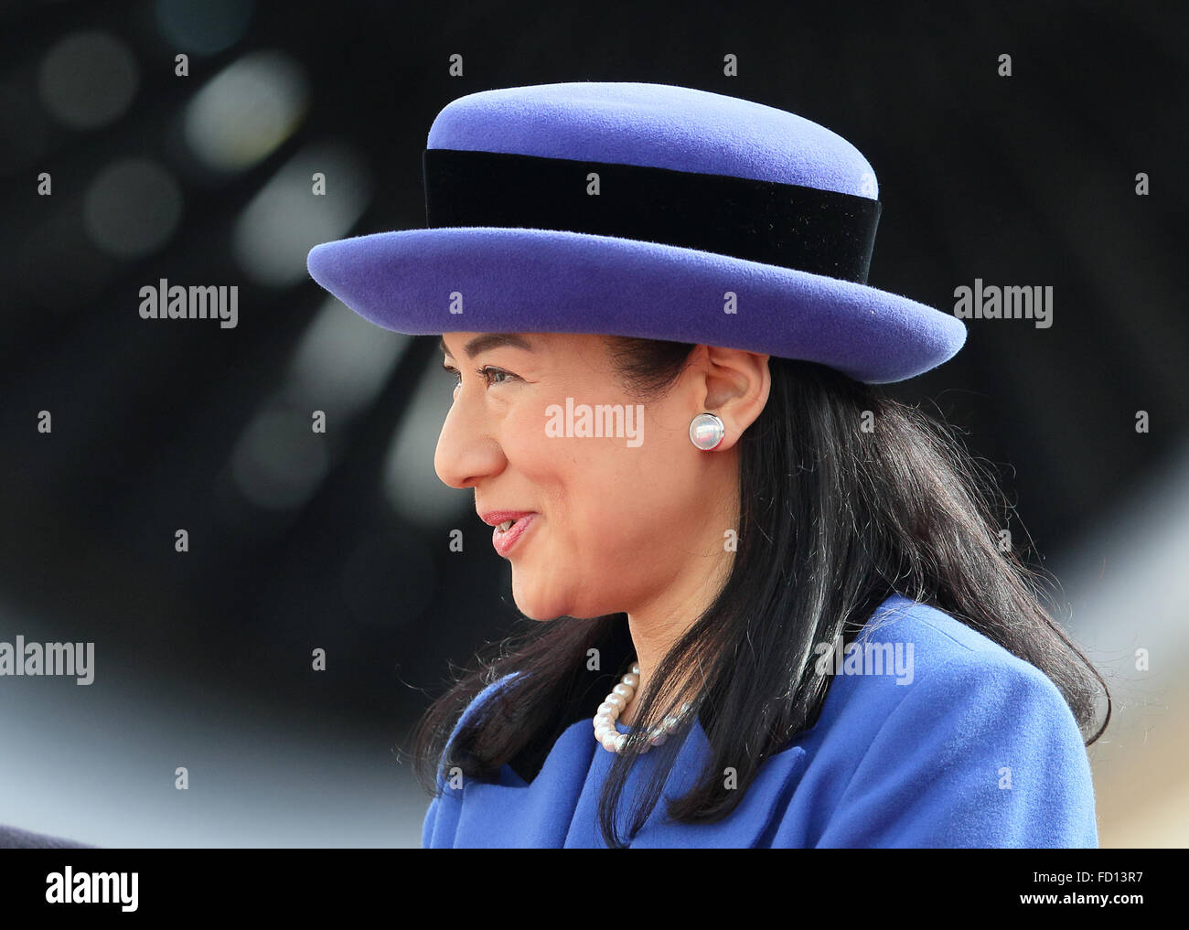 Crown Princess Masako attends a send off for Emperor Akihito and ...