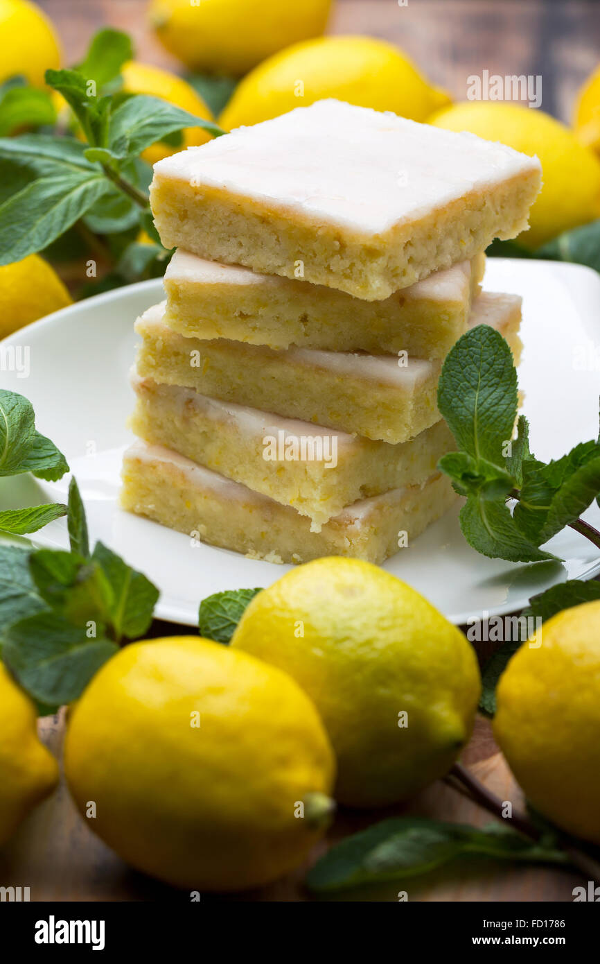 Authentic Shortcake Cake, a lot of fresh yellow lemons and mint ...