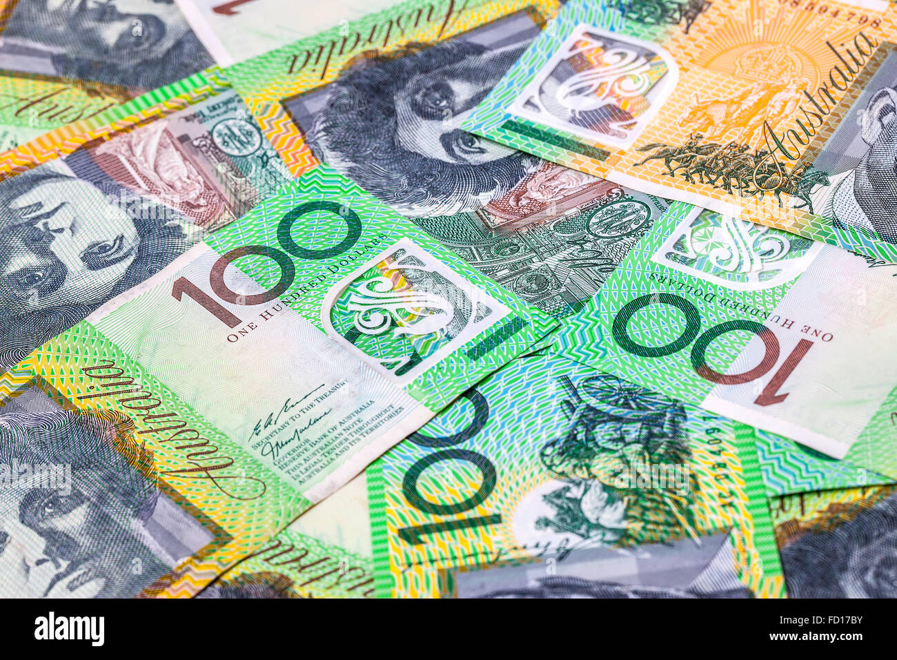 Currecny - Australian one hundred dollar notes ($100 Stock Photo - Alamy