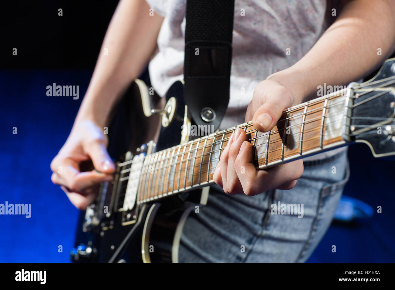 Guitar mediator hi-res stock photography and images - Alamy