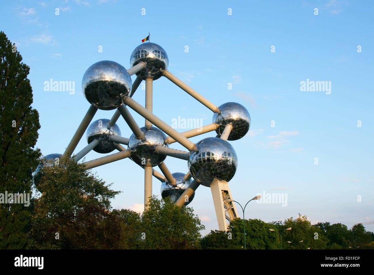 Atomium monument in Brussels Stock Photo - Alamy