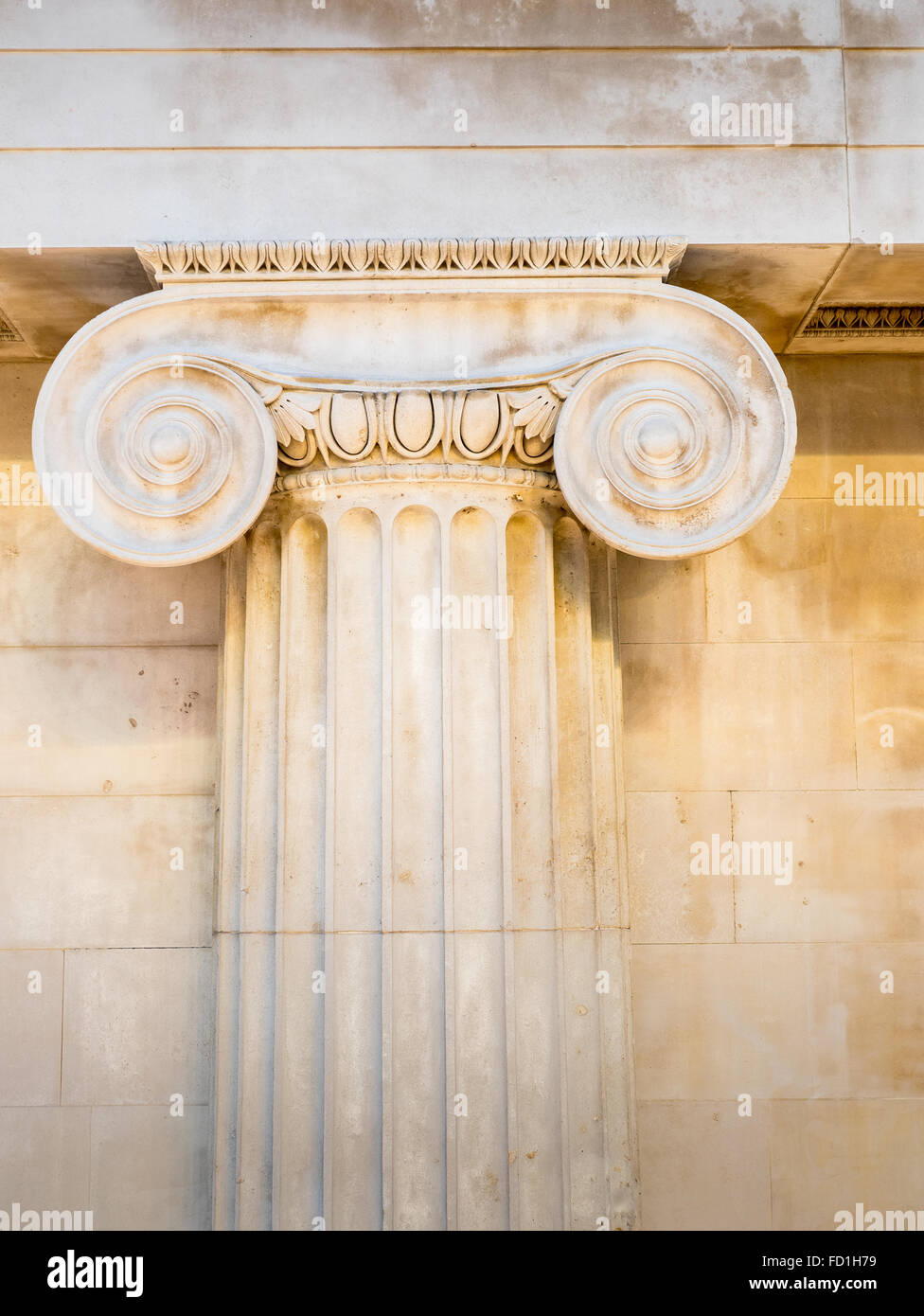 Classical column british museum hi-res stock photography and images - Alamy