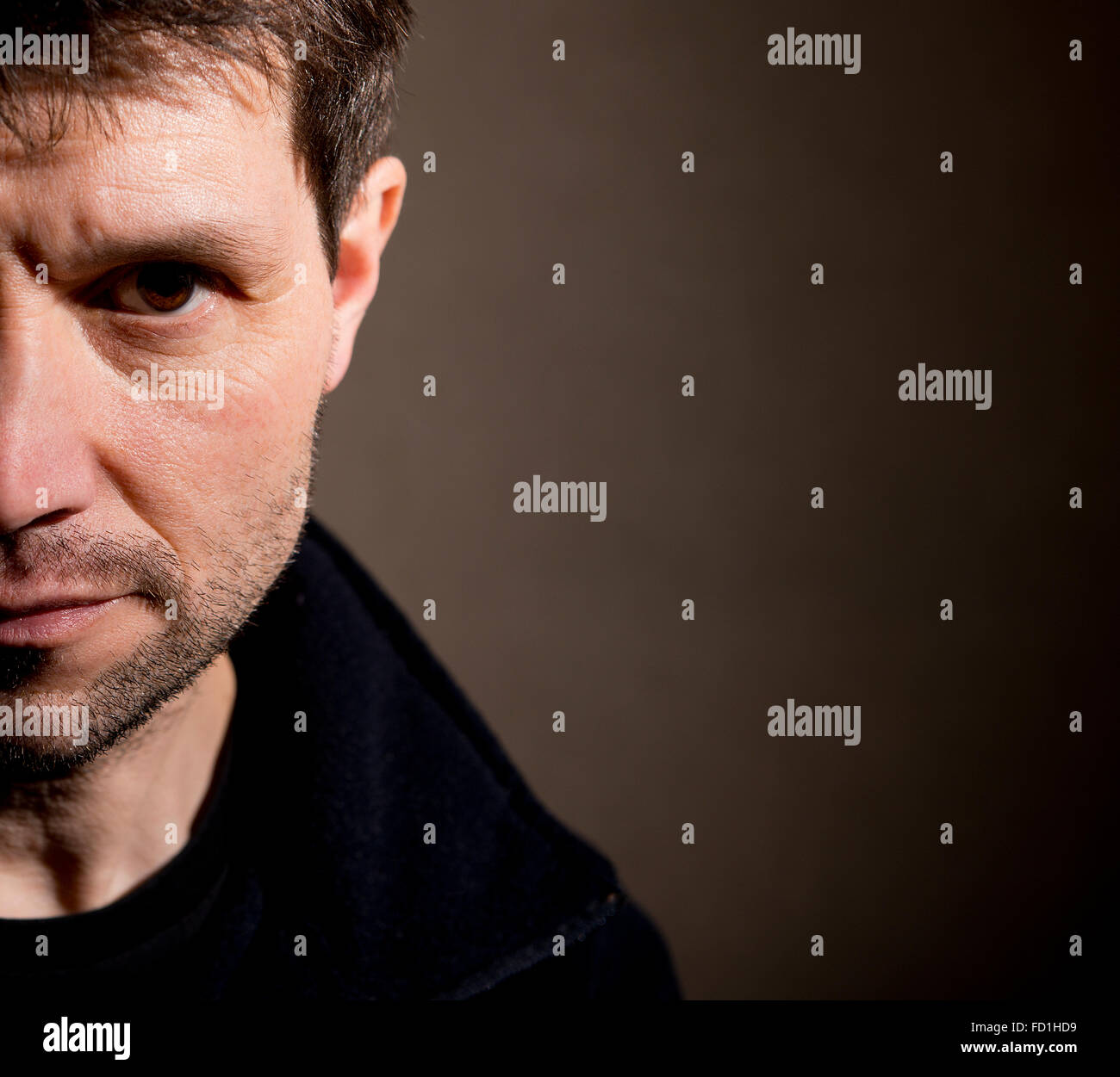 Shadow of a scared man hi-res stock photography and images - Alamy