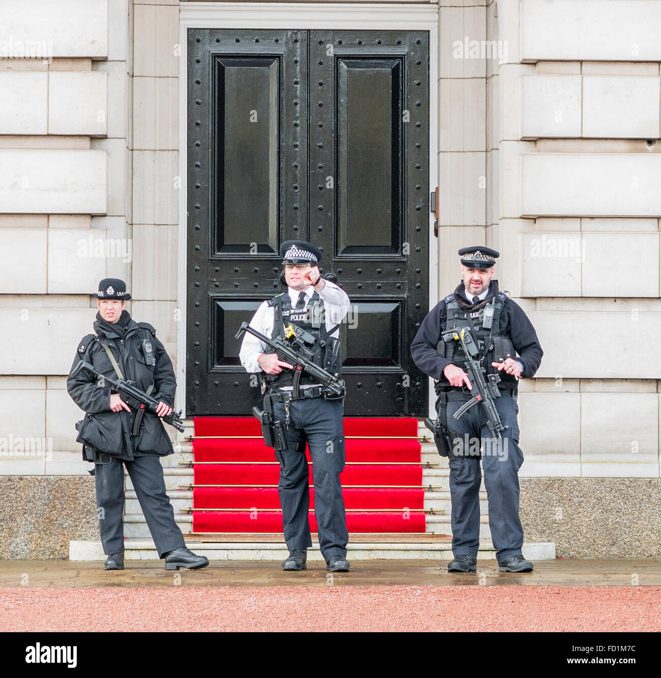 Buckingham Palace Courtyard Stock Photos & Buckingham Palace Courtyard ...