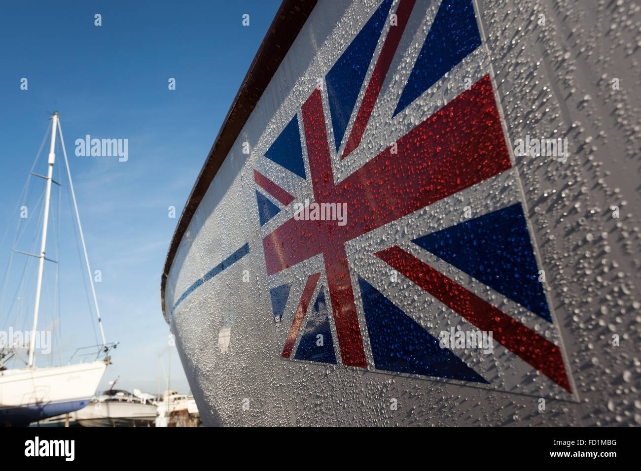 British flag on sailing boat hi-res stock photography and images - Alamy
