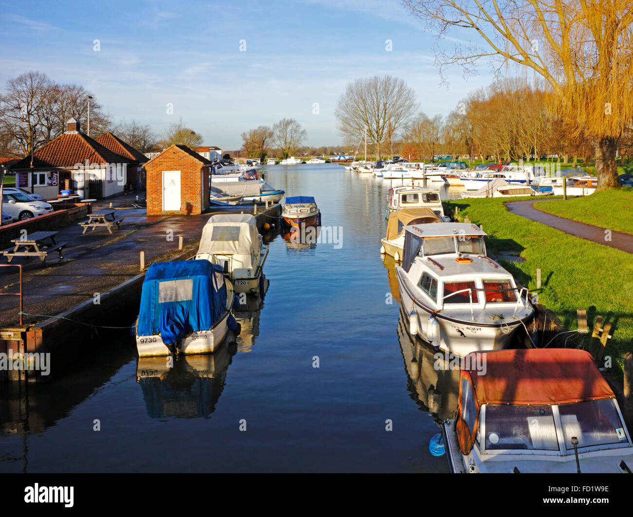 Beccles moorings hi-res stock photography and images - Alamy