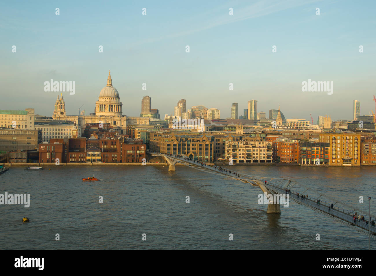 London sun skyline hi-res stock photography and images - Alamy