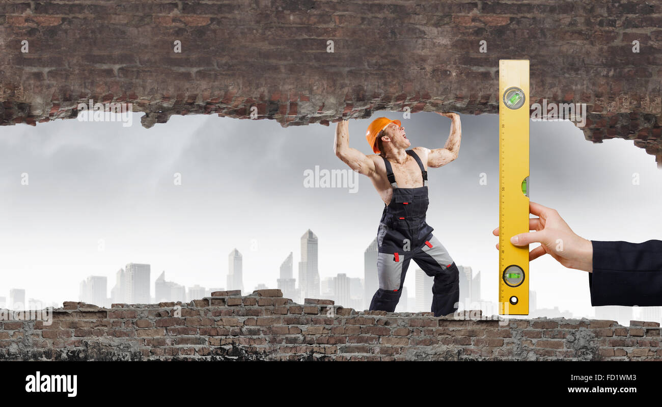 Strong workman hi-res stock photography and images - Alamy