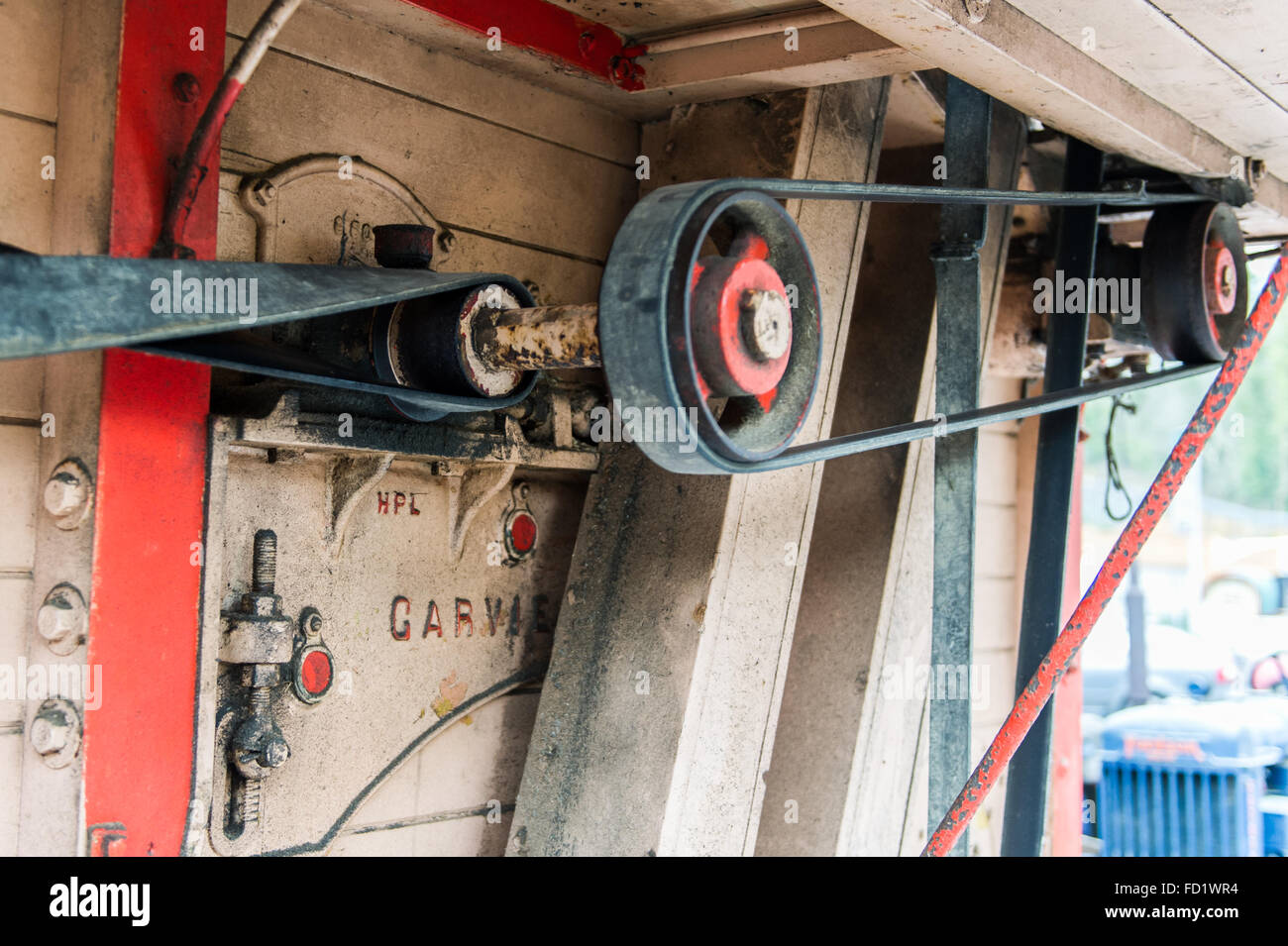 Vintage agricultural threshing machine hi-res stock photography and ...