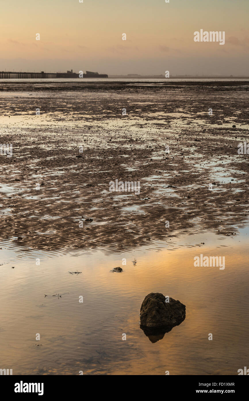 Southend pier in winter hi-res stock photography and images - Alamy