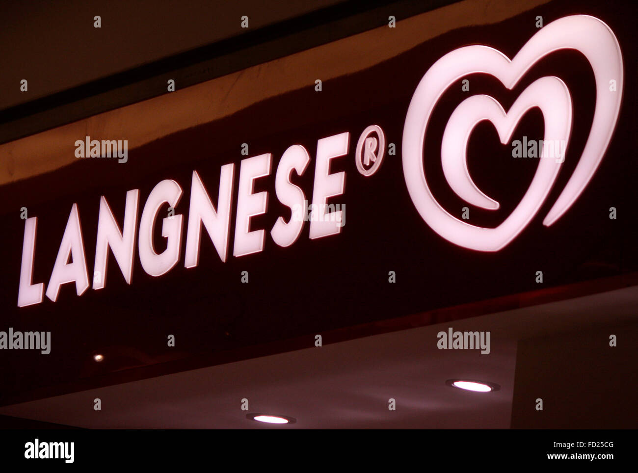 Langnese logo hi-res stock photography and images - Alamy